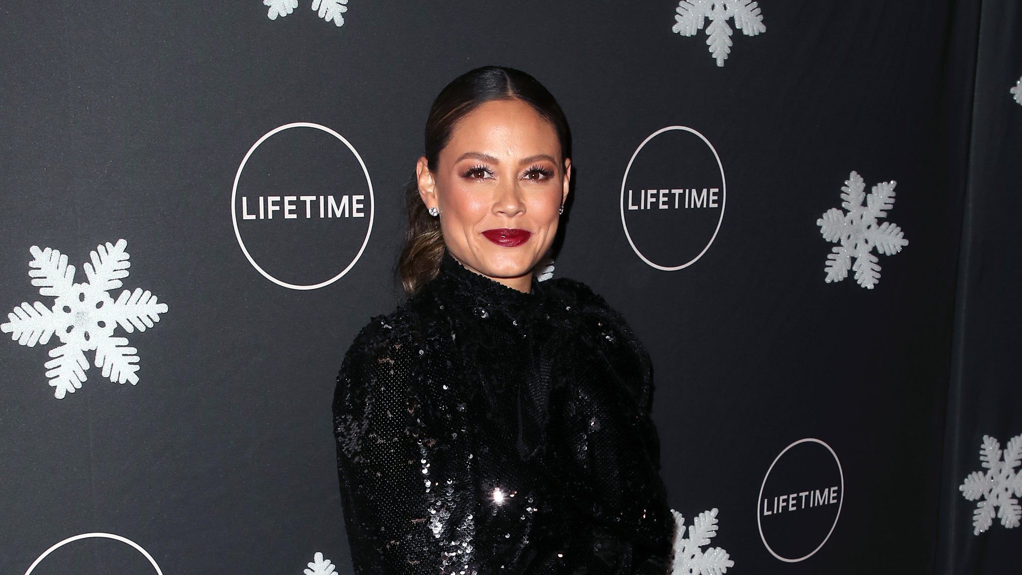 Lifetime Stars Get in the Holiday Spirit with 'It's a Wonderful ...