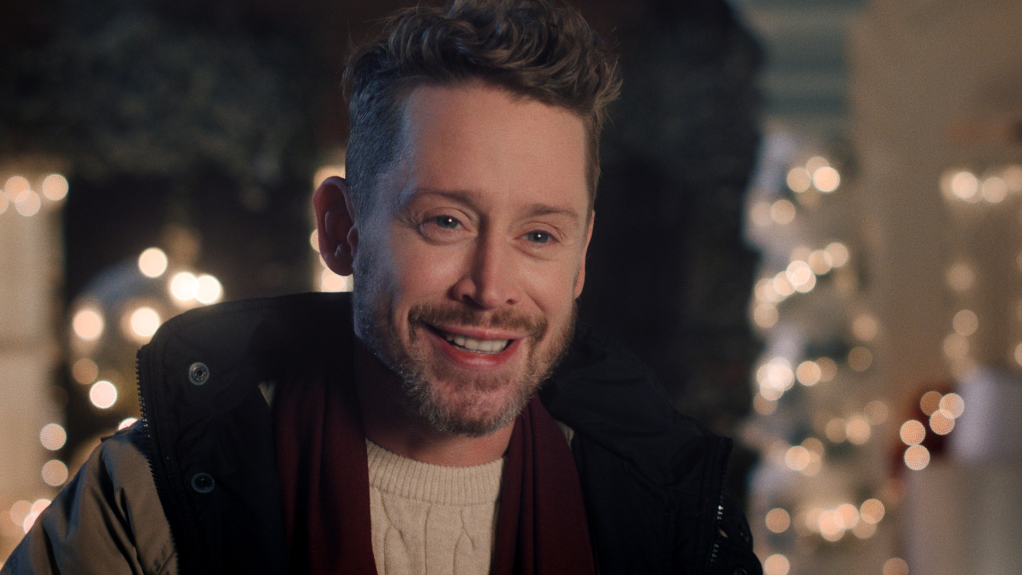 Macaulay Culkin Reunites with Home Alone Character In New Ad