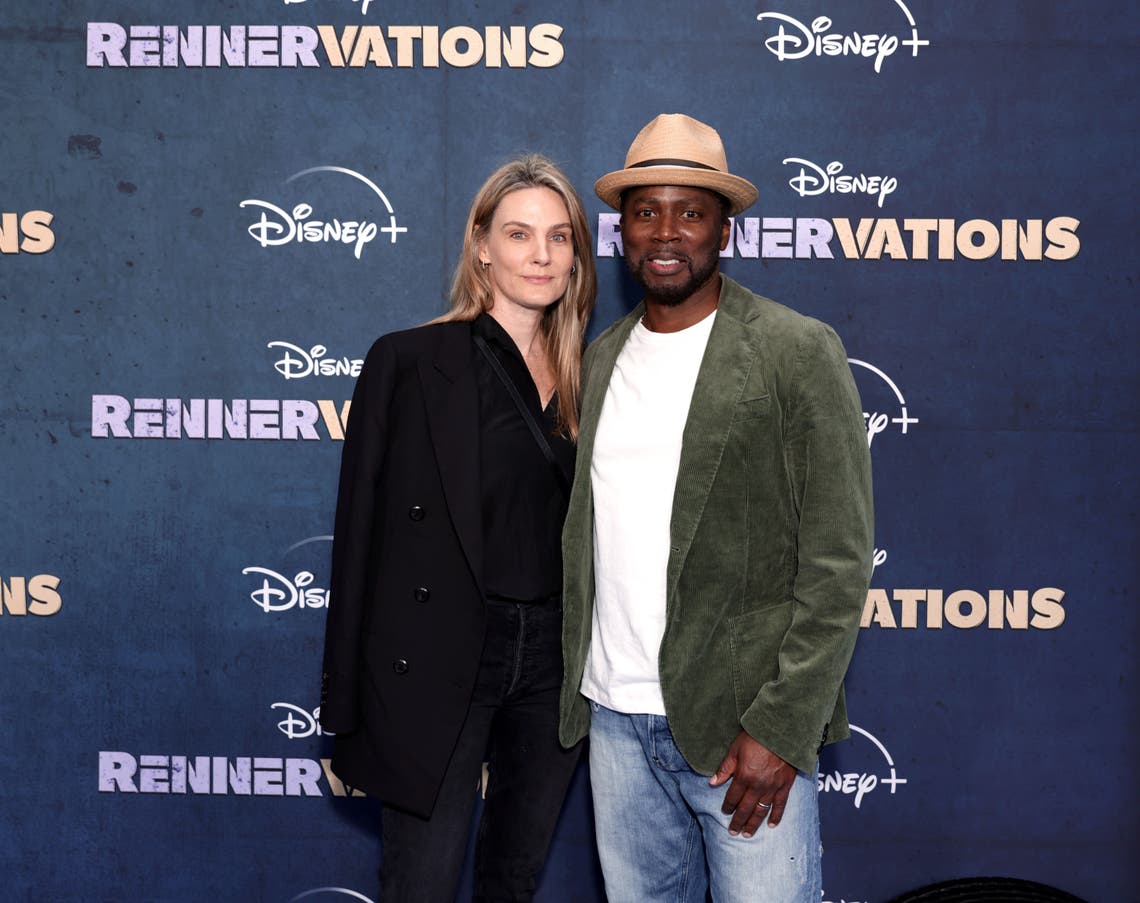 Jeremy Renner Joined by Daughter Ava for First Red Carpet Since ...