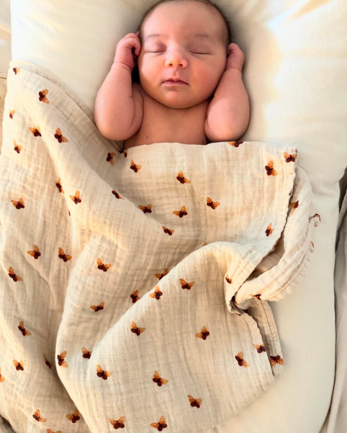 Mandy Moore Shares Adorable Photos of Newborn Daughter Lou