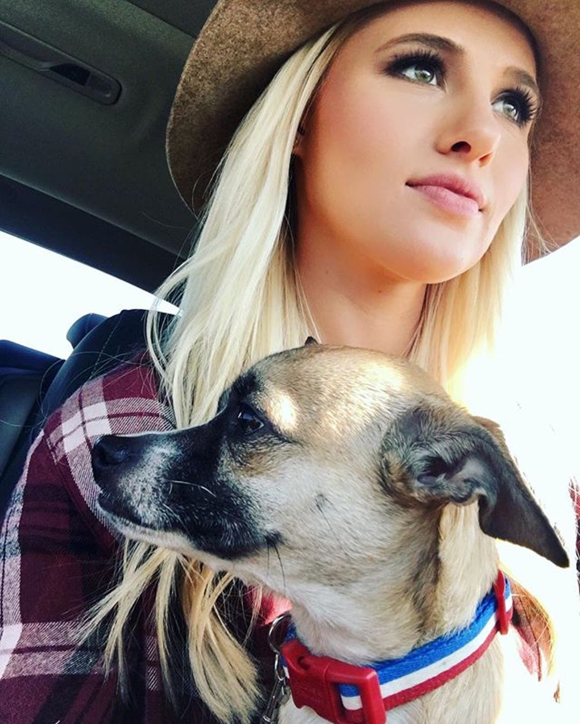 13 of Tomi Lahren's Best Selfies