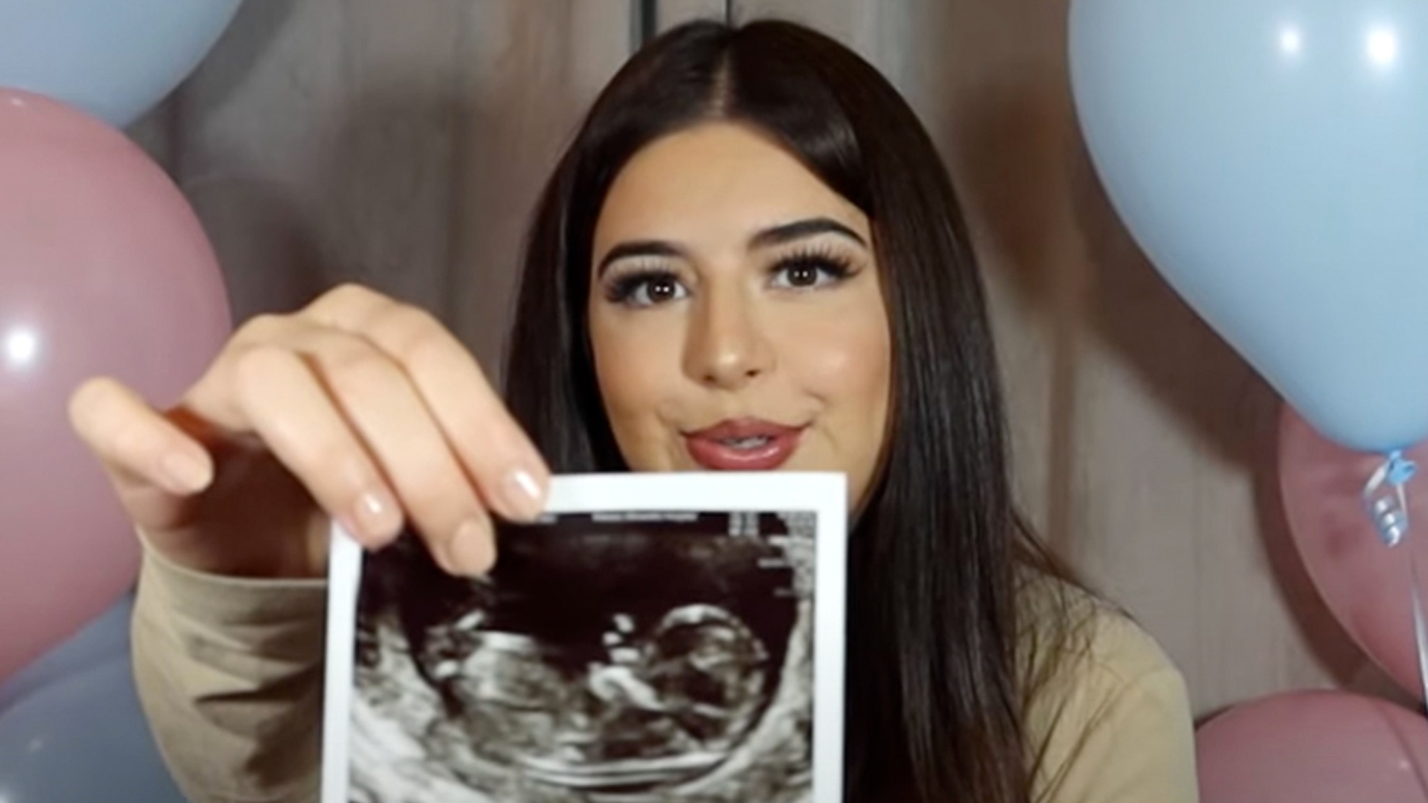  Ellen DeGeneres Show Star Sophia Grace Reveals She s Pregnant