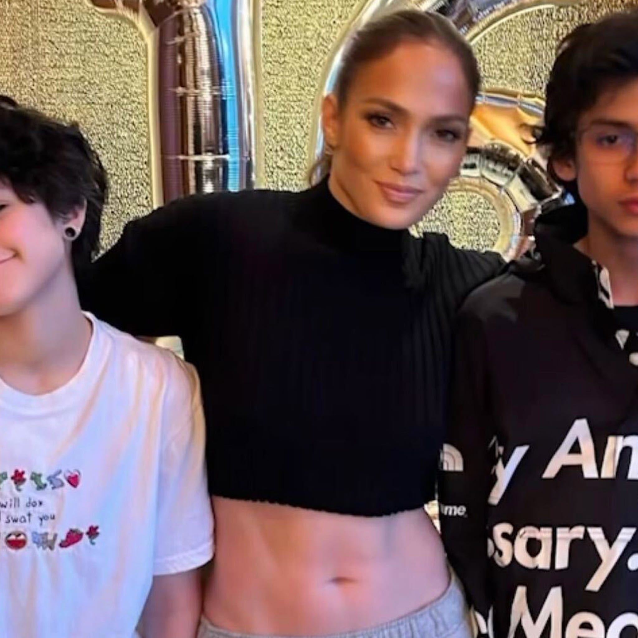 Jennifer Lopez Twins 2024