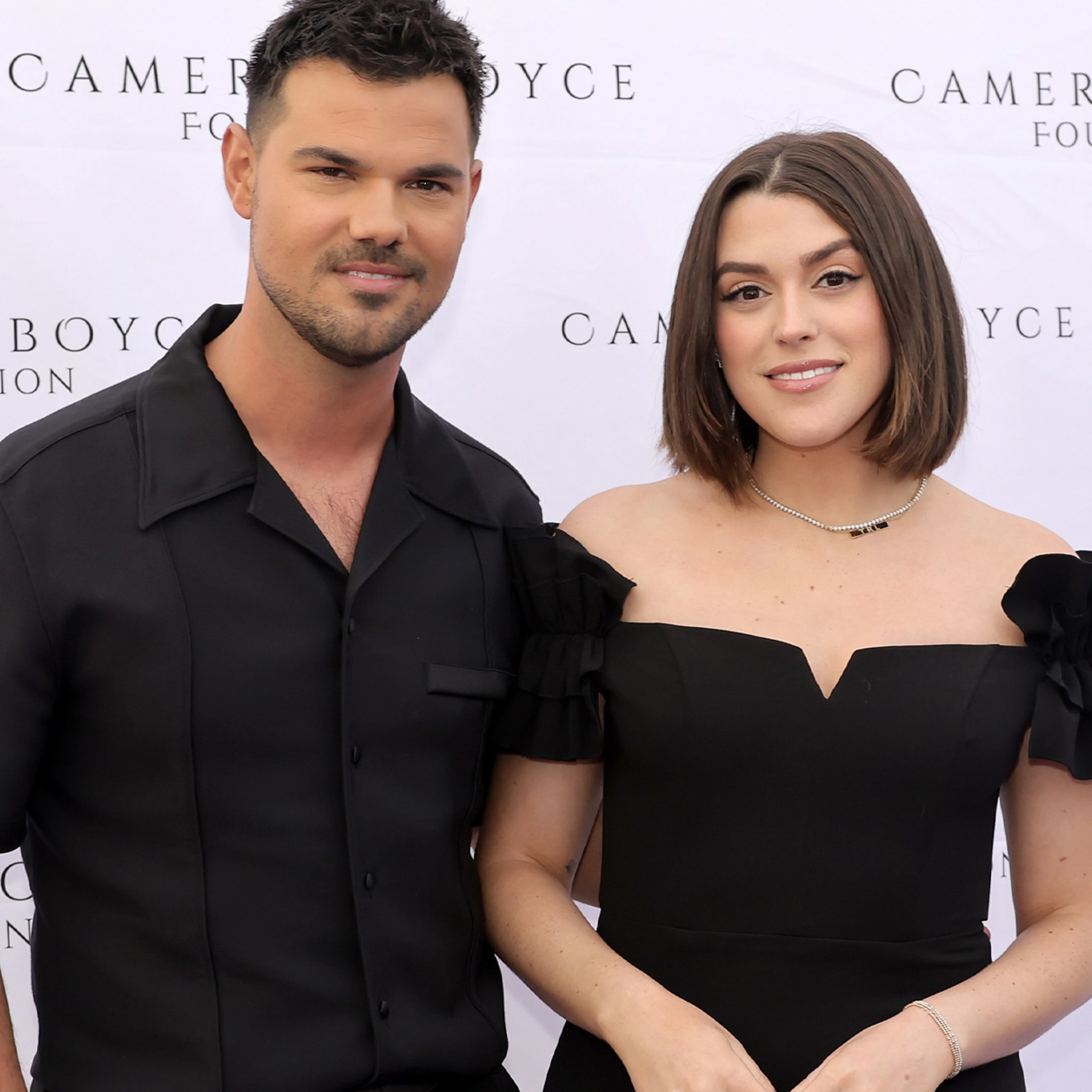 Taylor Lautner Und Seine Freundin 2024 Robert Pattinson Und Kristen