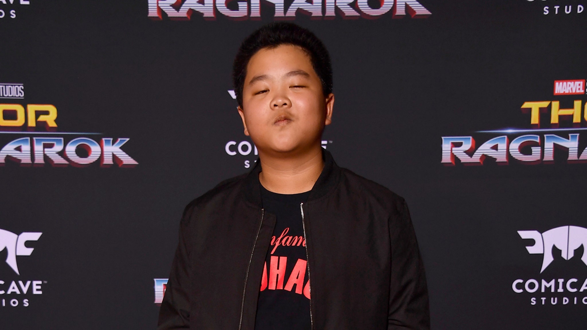 Inside the World Premiere of Marvel's 'Thor: Ragnarok'