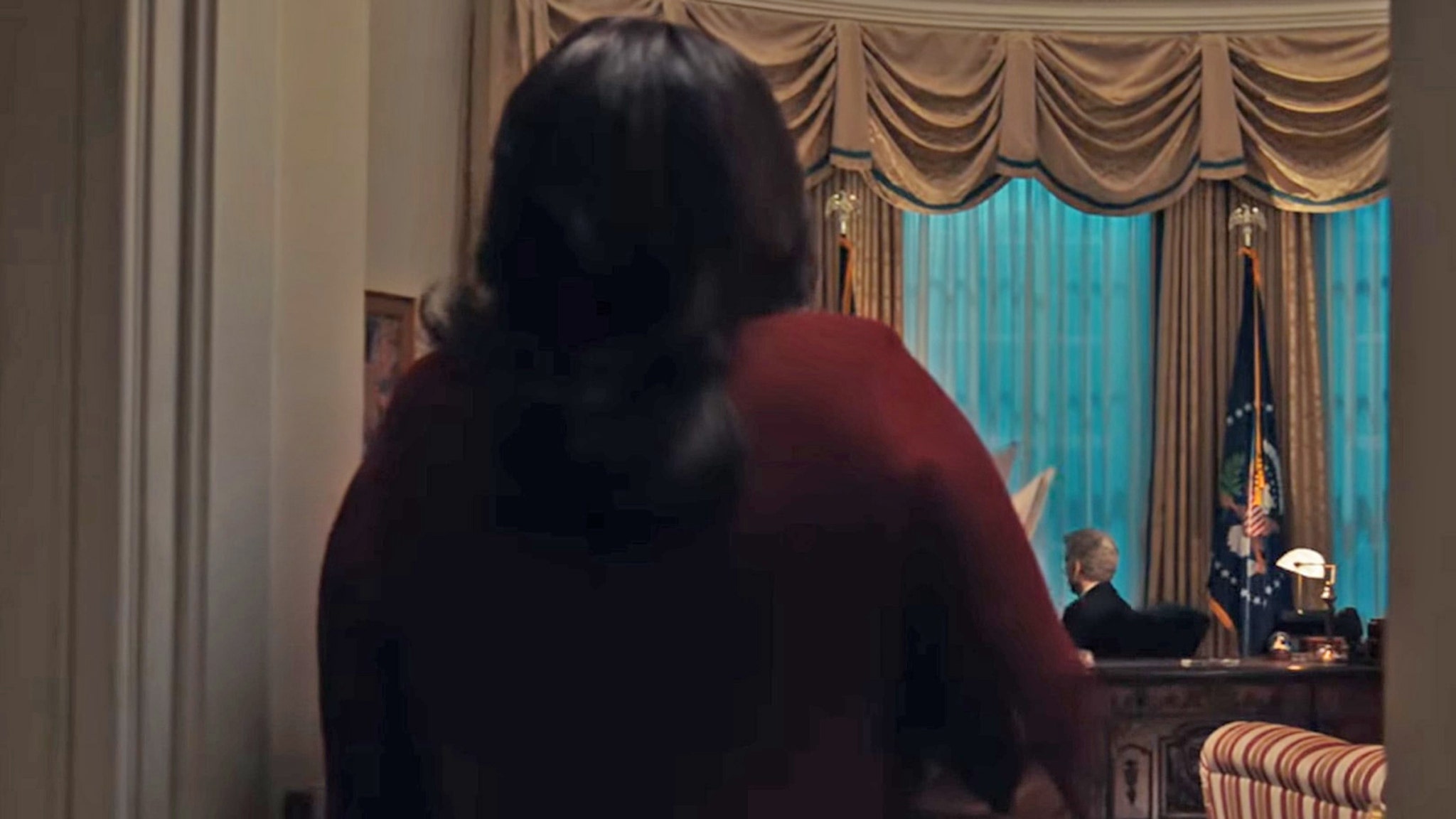 See Beanie Feldstein as Monica Lewinsky In First Impeachment: American ...