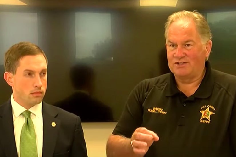 Summer Kickoff Photo Special: Stars at the Beach!