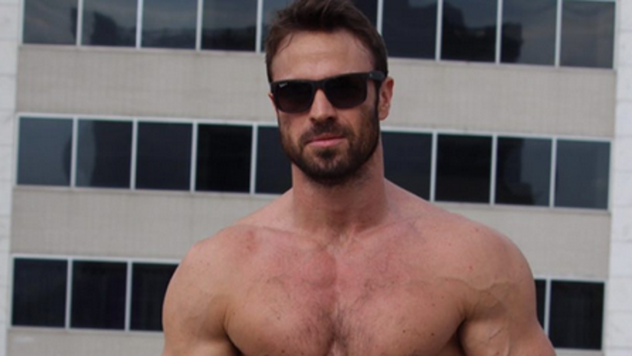 19 Instagram Thirst Traps We Love to Follow