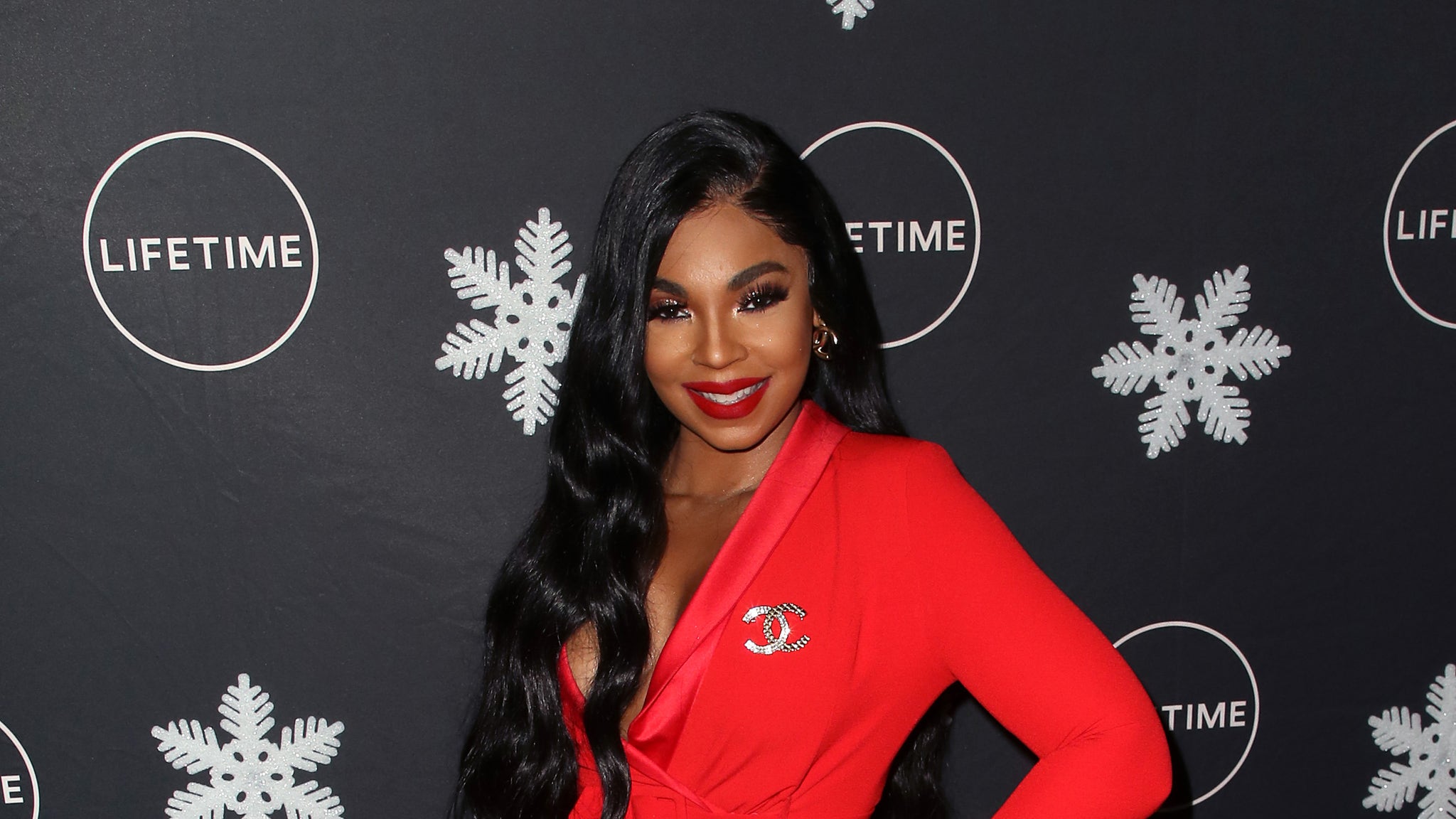 Lifetime Stars Get in the Holiday Spirit with 'It's a Wonderful ...